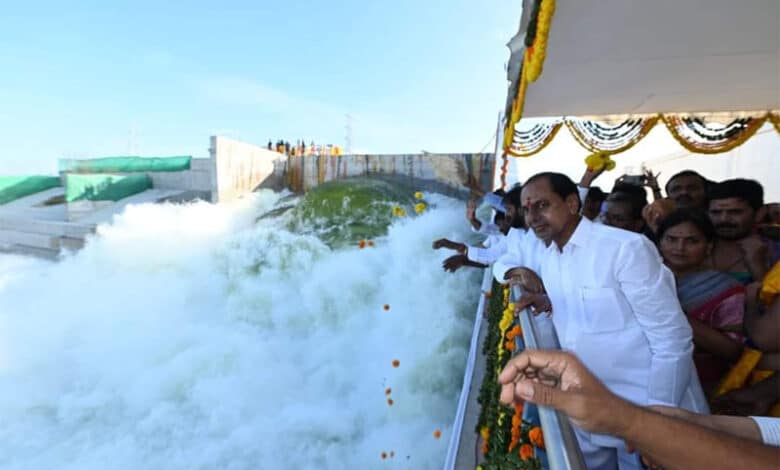 Telangana CM KCR inaugurates Rs 35k cr Palamuru-Ranga Reddy Lift ...