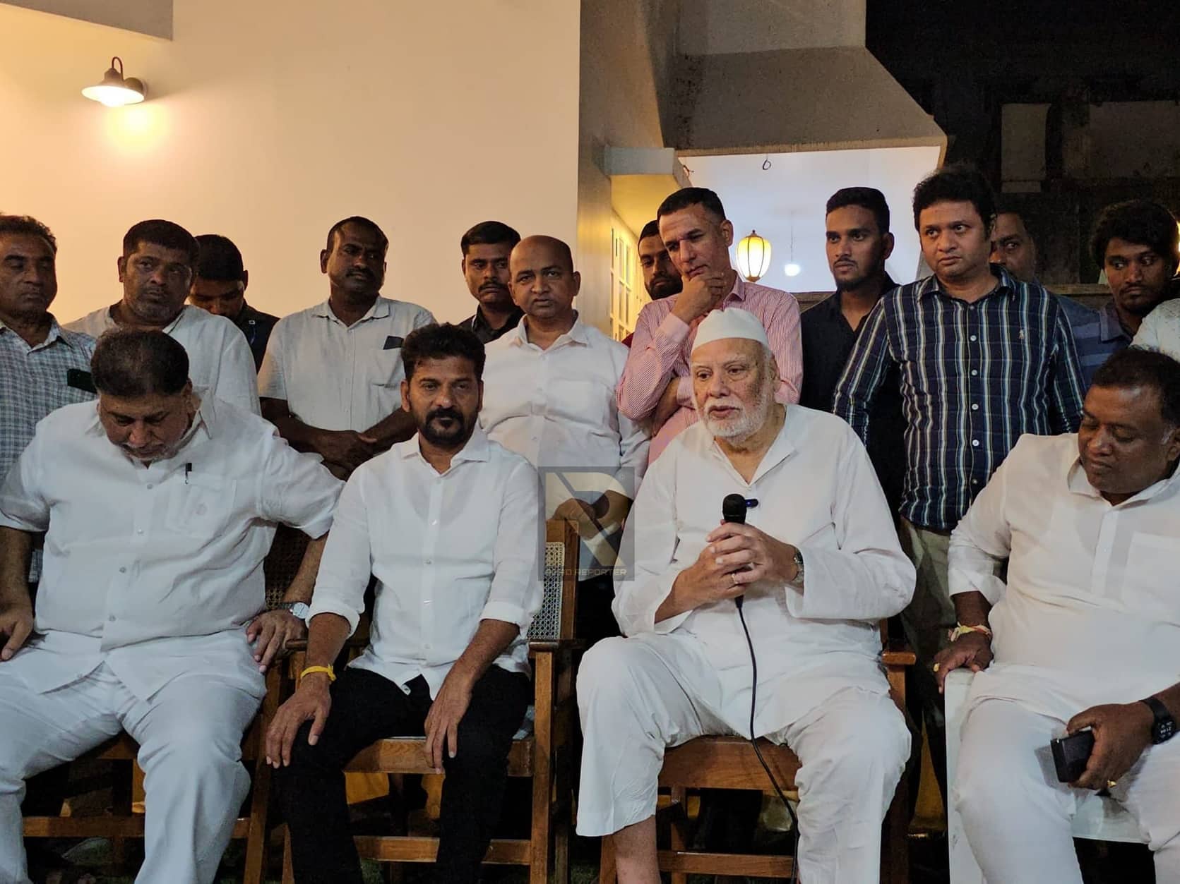 Prominent Figure of Hyderabad Mahboob Alam Khan Urges Muslims to Support Congress in Telangana