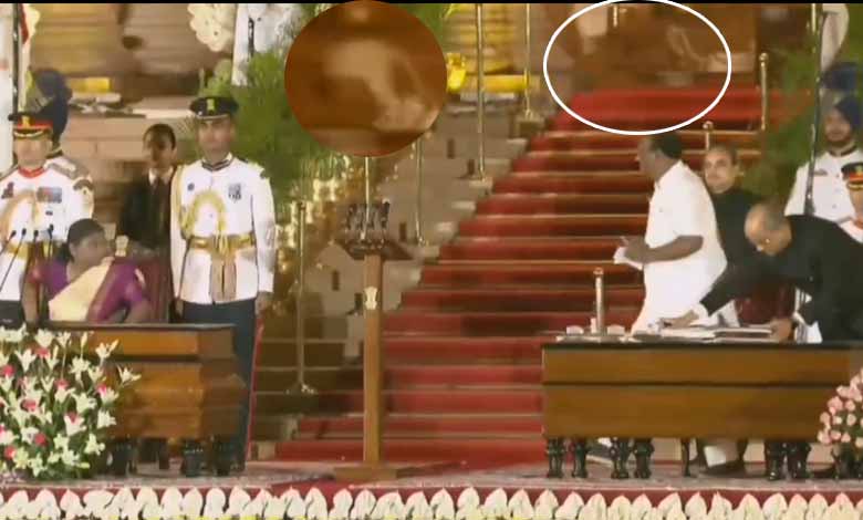 Mysterious animal resembling leopard seen in a video during oath-taking ...