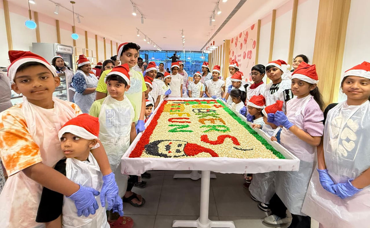 Hyderabad: Bakers Fun Rings in Festive Season with Annual Cake-Mixing ...