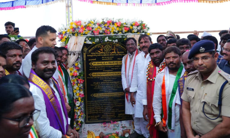 Minister Vivek Venkatswamy Announces Indiramma Houses, New Pensions and ...