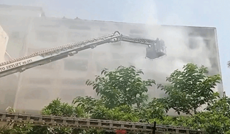Fire breaks out in Ministry of Education office in Delhi's ITO