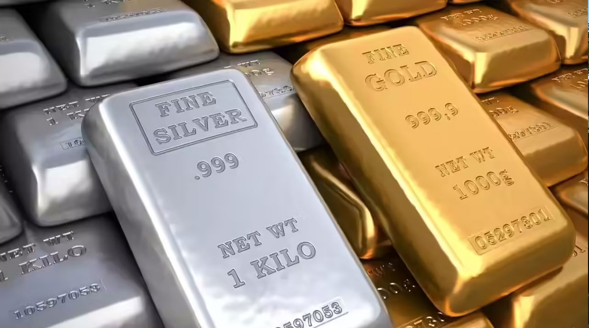 Gold, silver trade nearly 2 pc lower amid global interest rates concerns